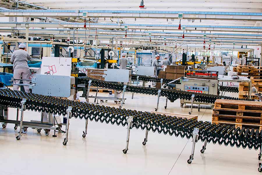 Produzione Contenitori in Plastica per Alimenti: il processo